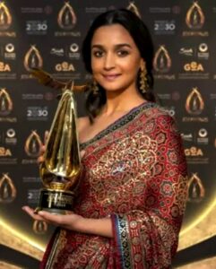 Alia Bhatt Wiki, Height, Age, Boyfriend, Husband, Children, Family ...