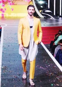 Rohman Shawl Wiki, Height, Age, Girlfriend, Wife, Family, Biography ...