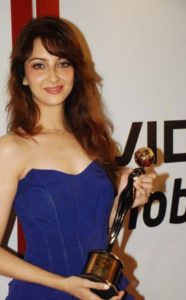 Saumya Tandon Wiki, Age, Family, Husband, Biography & More - WikiBio