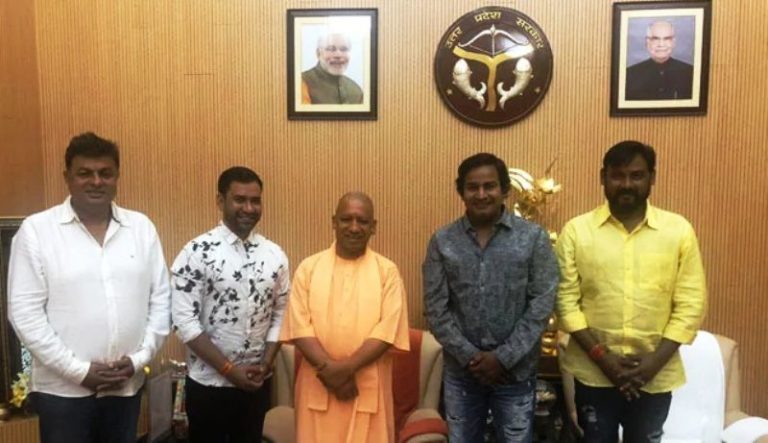 Dinesh Lal Yadav (Nirahua) Wiki, Age, Wife, Family, Biography - WikiBio