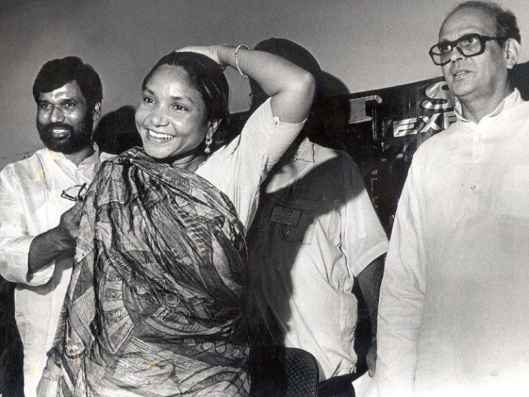 Phoolan Devi Wiki, Age, Death, Husband, Caste, Children, Family ...