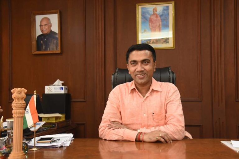 Pramod Sawant Wiki, Age, Caste, Wife, Children, Family, Biography ...