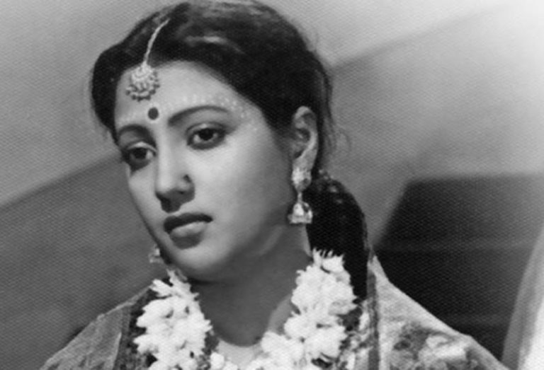 Raima Sen Wiki, Age, Boyfriend, Family, Biography & More - WikiBio