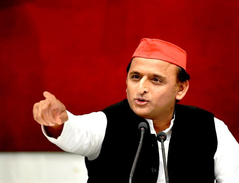 Akhilesh Yadav Wiki, Age, Caste, Wife, Family, Biography - WikiBio