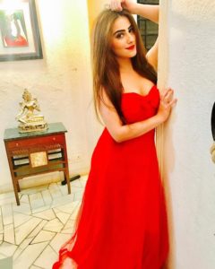 Diana Khan Wiki, Age, Boyfriend, Family, Biography & More - WikiBio