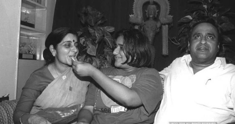 Bansuri Swaraj Wiki, Age, Family, Biography - WikiBio