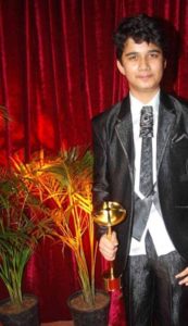 Avinash Mukherjee Wiki, Age, Girlfriend, Caste, Family, Biography ...