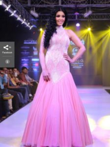 Koena Mitra Wiki, Age, Boyfriend, Husband, Family, Biography & More ...
