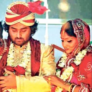 Koel Roy (Arijit Singh's Wife) Wiki, Age, Husband, Family, Children ...