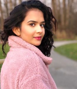 Roopi Gill Wiki, Age, Boyfriend, Husband, Family, Biography & More ...