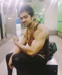 Sunny Waghchaure (Golden Man) Wiki, Age, Girlfriend, Family, Biography ...