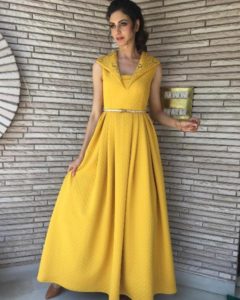 Simran Kaur Mundi Wiki, Age, Boyfriend, Husband, Family, Biography ...