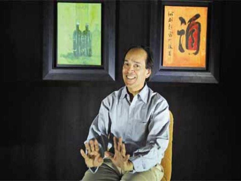 Vikram Seth Wiki, Age, Wife, Family, Children, Biography & More - WikiBio
