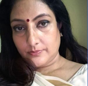Reshma Modi (Radha) Wiki, Age, Husband, Children, Family, Biography ...