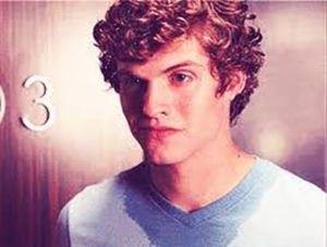Daniel Sharman Wiki, Age, Height, Girlfriend, Wife, Family, Biography ...