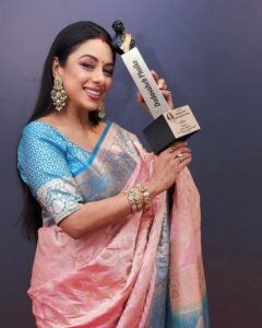 Rupali Ganguly Wiki, Age, Height, Husband, Family, Biography - WikiBio