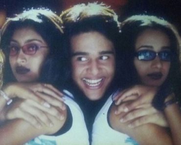 Krushna Abhishek Wiki, Age, Height, Wife, Children, Family, Biography ...