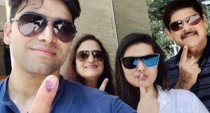 Anita Dheer (Pankaj Dheer's Wife) Wiki, Age, Children, Family ...