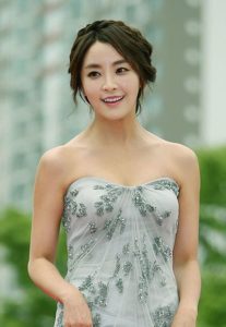 Jung Yu-mi Wiki, Height, Age, Boyfriend, Family, Biography & More - WikiBio