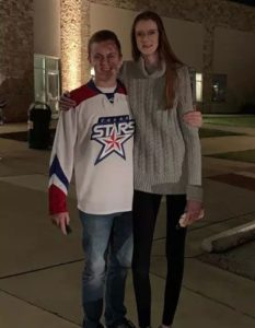 Maci Currin Wiki, Age, Height, Family, Biography & More - WikiBio