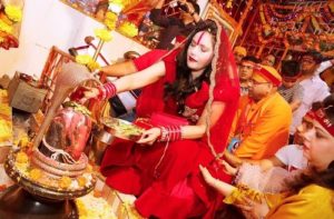 Radhe Maa Wiki, Age, Husband, Children, Family, Biography & More - WikiBio