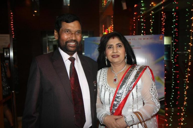 Reena Paswan (Ram Vilas Paswan's Second Wife) Wiki, Family, Biography ...
