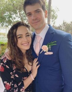 Mary Mouser Wiki, Height, Age, Boyfriend, Family, Biography & More ...