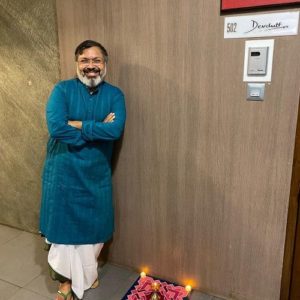 Devdutt Pattanaik Wiki, Age, Wife, Children, Family, Biography & More ...