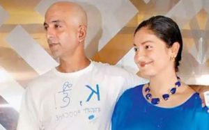 Pooja Bhatt Wiki, Age, Height, Boyfriend, Husband, Family, Biography ...