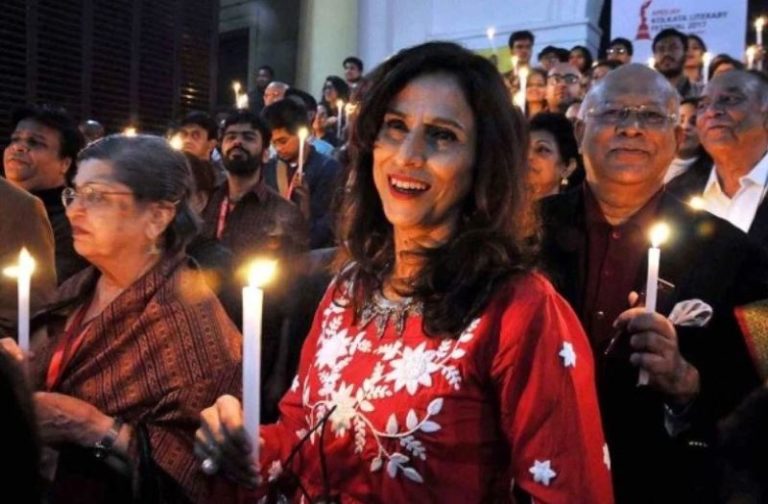 Shobhaa De Wiki, Age, Boyfriend, Husband, Children, Family, Biography ...