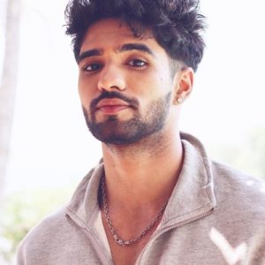 Zeeshan Khan (Bigg Boss OTT) Wiki, Height, Age, Girlfriend, Family ...