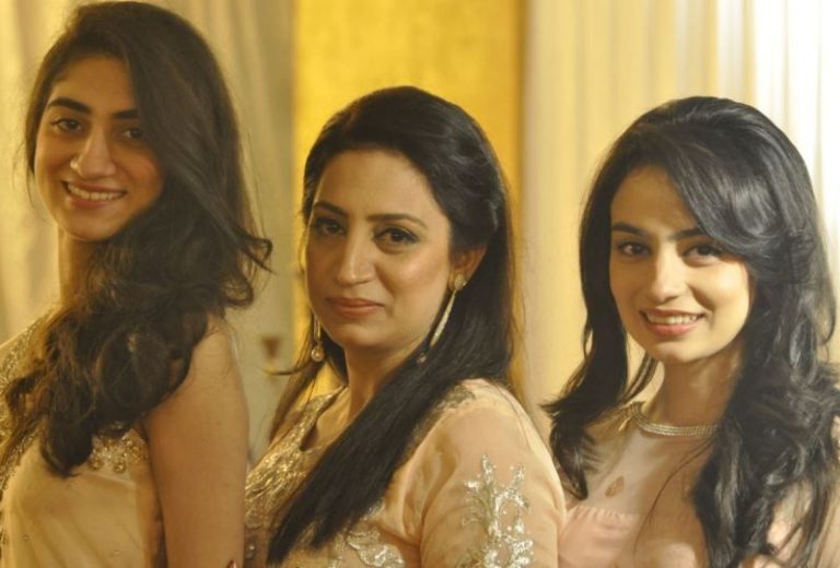 Mehar Bano Wiki, Height, Age, Boyfriend, Husband, Family, Biography ...