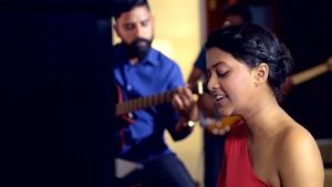 Yohani Wiki, Height, Age, Boyfriend, Family, Biography & More - WikiBio