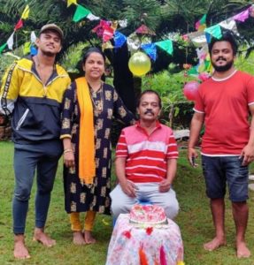 Sanket Gaonkar Wiki, Height, Age, Girlfriend, Family, Biography & More ...