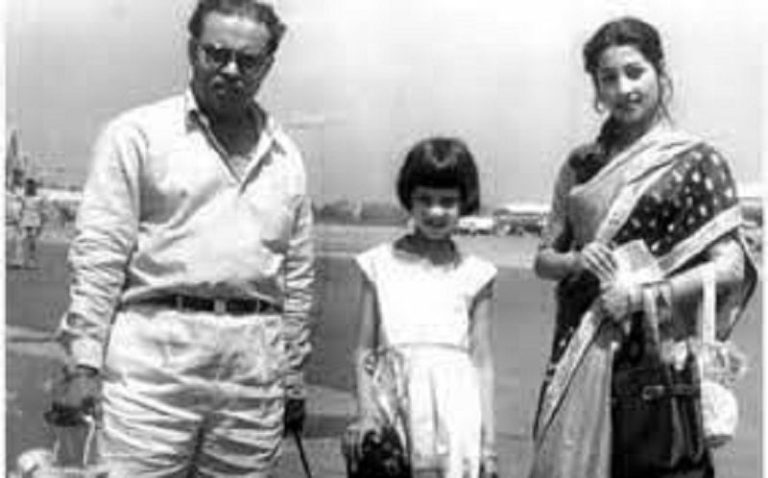 Suchitra Sen Wiki, Age, Death, Husband, Children, Family, Biography ...