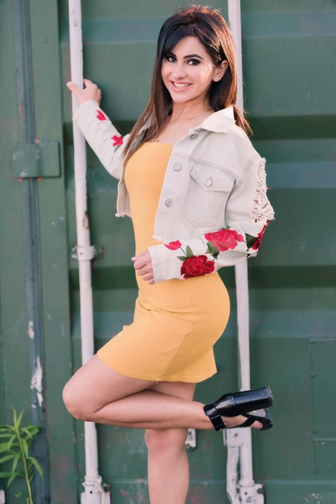 Meetii Kalher Wiki, Height, Age, Boyfriend, Family, Biography & More ...