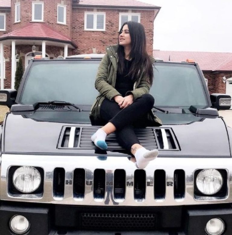Meetii Kalher Wiki, Height, Age, Boyfriend, Family, Biography & More ...