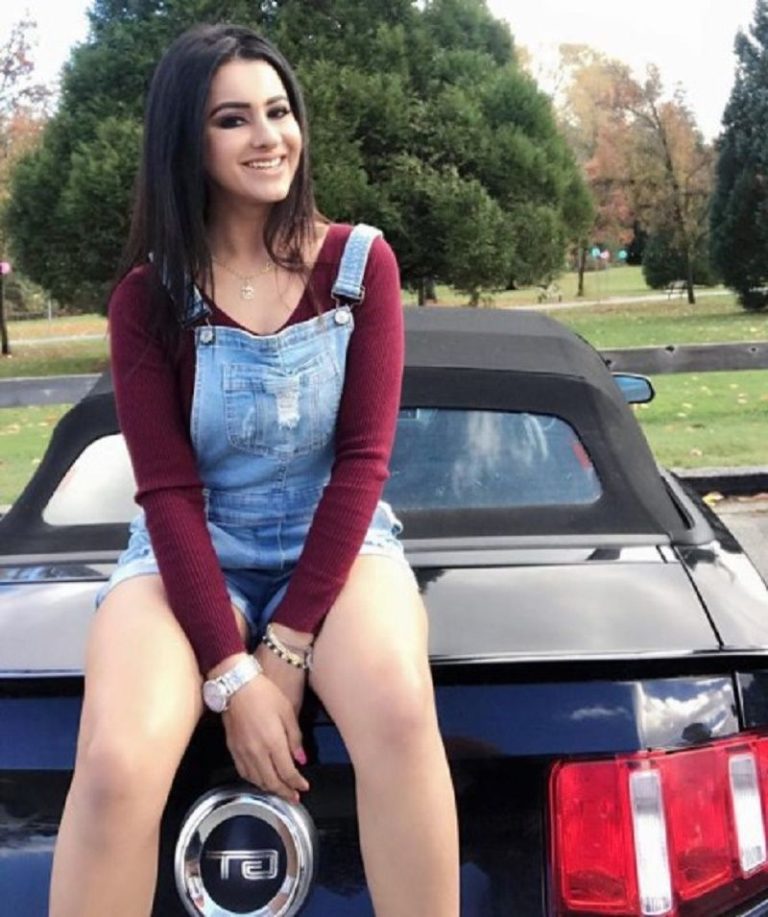 Meetii Kalher Wiki, Height, Age, Boyfriend, Family, Biography & More ...