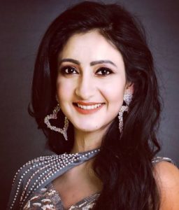 Navdeep Kaur Wiki, Height, Age, Husband, Children, Family, Biography ...