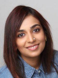 Radha Mangeshkar Wiki, Age, Boyfriend, Husband, Family, Biography ...