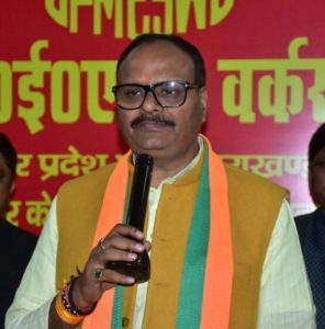 Brajesh Pathak Wiki, Age, Height, Caste, Wife, Children, Family ...