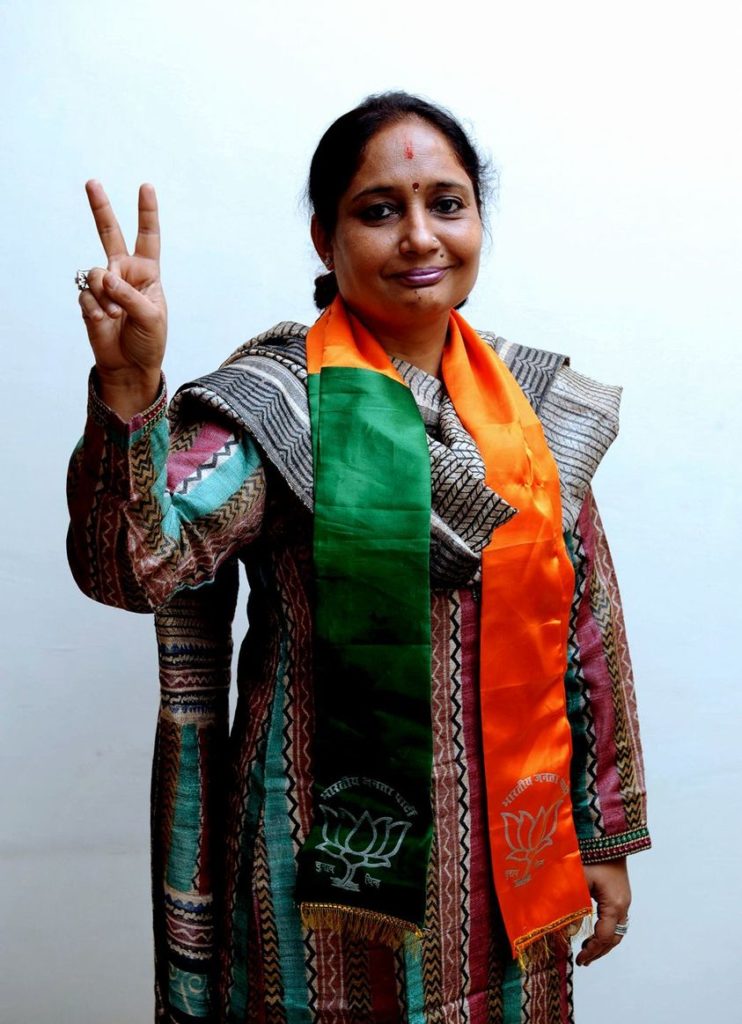 Ritu Khanduri Wiki, Age, Caste, Husband, Children, Family, Biography ...