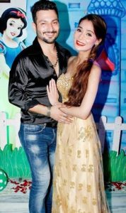 Sara Khan Wiki, Age, Height, Boyfriend, Husband, Family, Biography ...