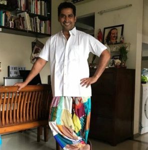 Chinmay Mandlekar Wiki, Height, Age, Wife, Family, Biography & More ...