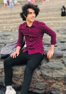 Poojan Chhabra Wiki, Height, Age, Girlfriend, Family, Biography & More ...