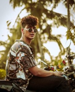 Ashish Bhatia Wiki, Height, Age, Girlfriend, Family, Biography & More ...