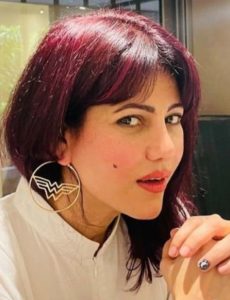Warda Khan Wiki, Age, Husband, Children, Family, Biography & More - WikiBio