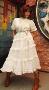 Warda Khan Wiki, Age, Husband, Children, Family, Biography & More - WikiBio