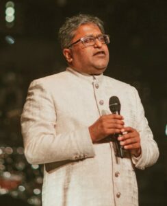 Lalit Modi Wiki, Age, Girlfriend, Wife, Family, Biography - WikiBio