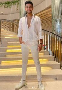 Shantanu Raje Wiki, Height, Age, Girlfriend, Wife, Family, Biography ...